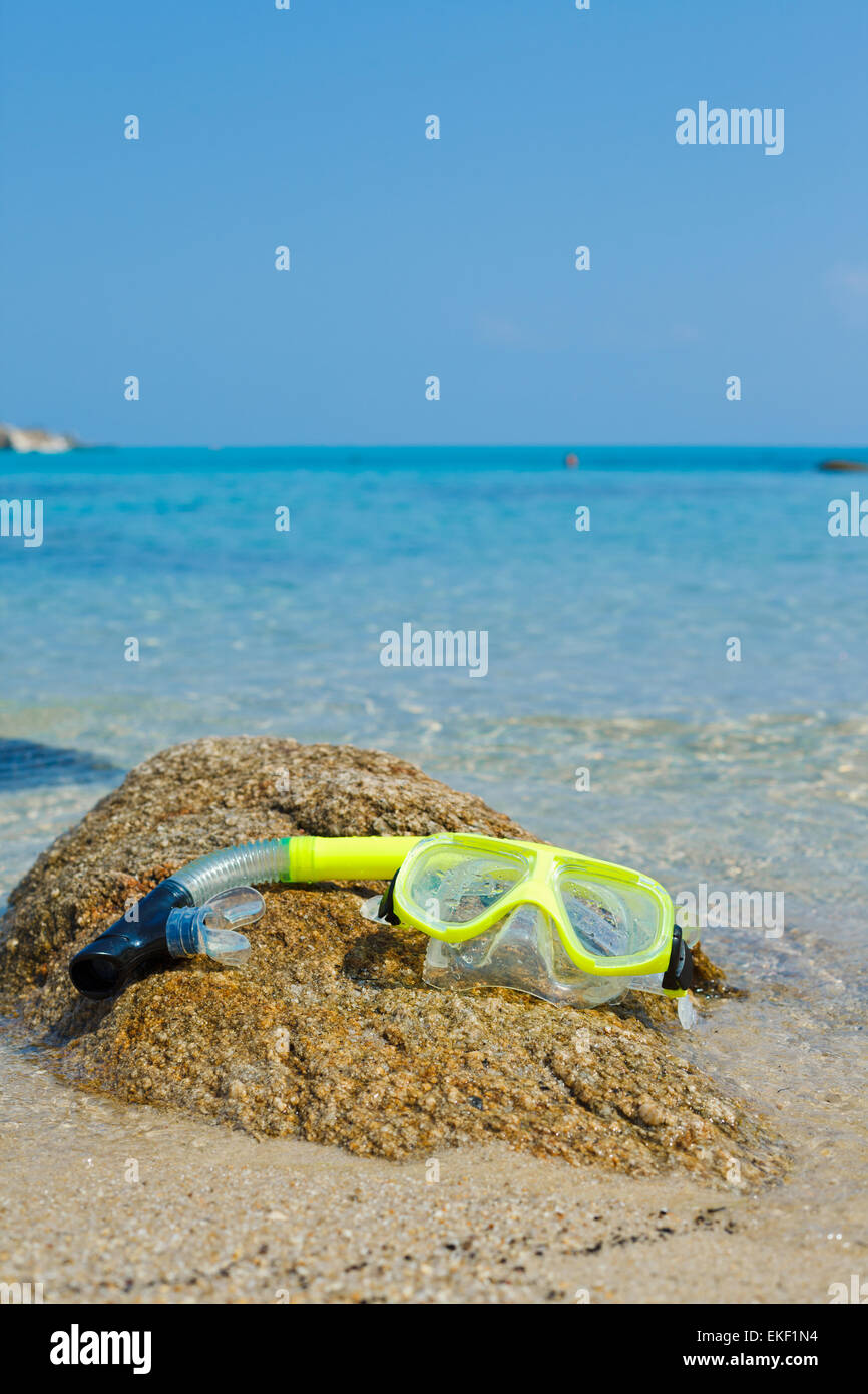 Snorkel and mask on the beach Stock Photo - Alamy