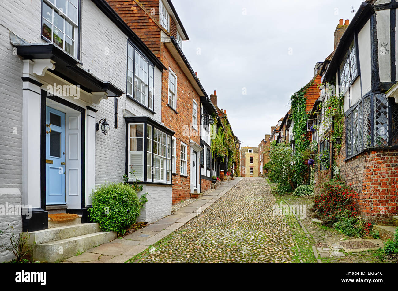 Cobbled street in the English town of Rye Stock Photo - Alamy