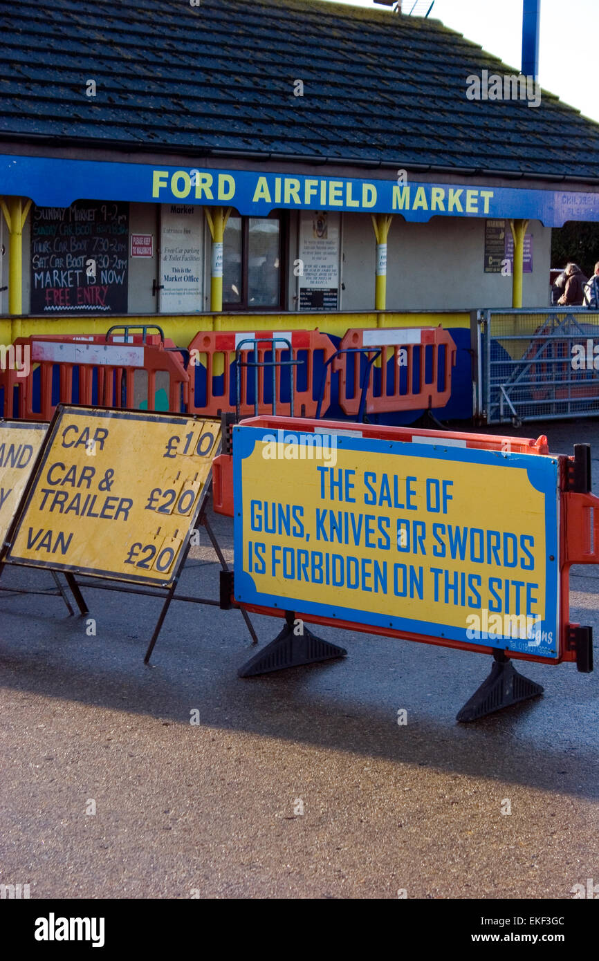 Ford airfield market hi-res stock photography and images - Alamy