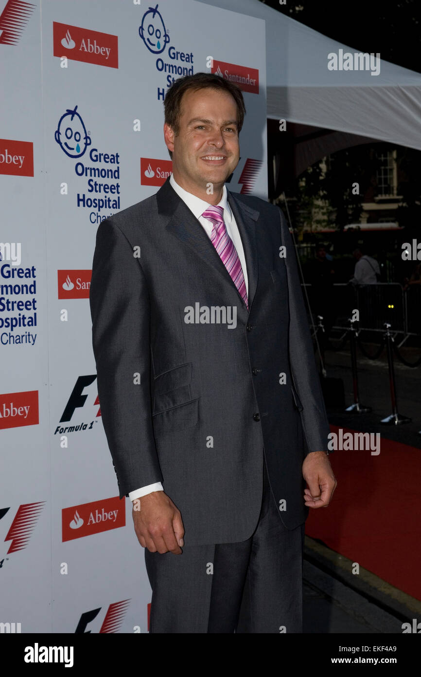 Dragon’s den peter jones portrait hi-res stock photography and images ...