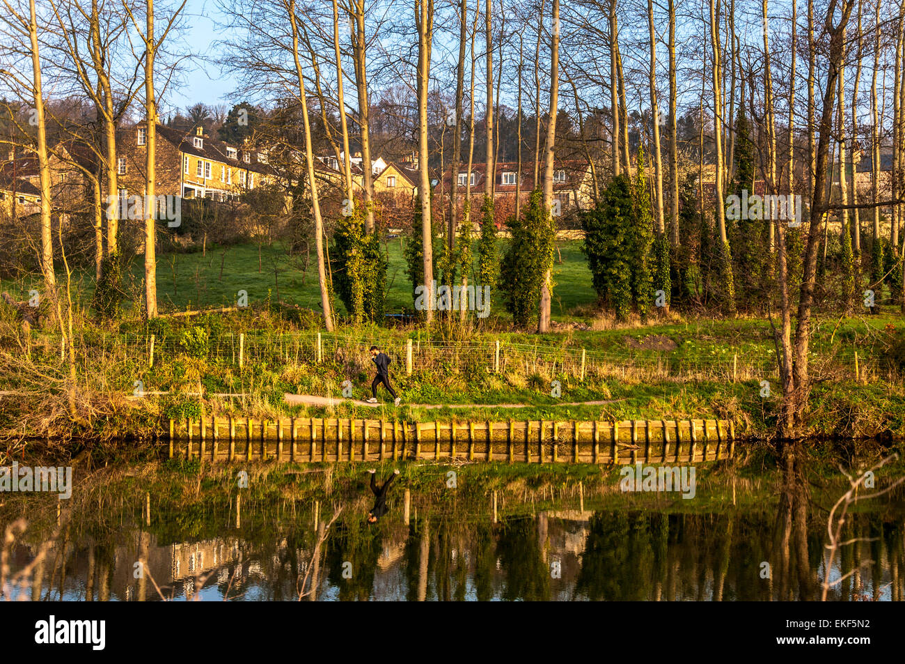 Batheaston, Somerset, UK. 10th April, 2015. UK Weather. A morning ...