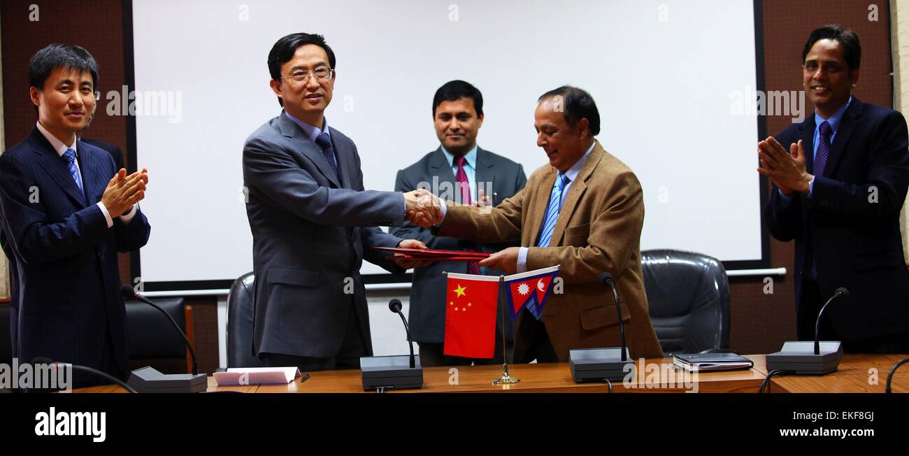 Technical understanding hi-res stock photography and images - Alamy