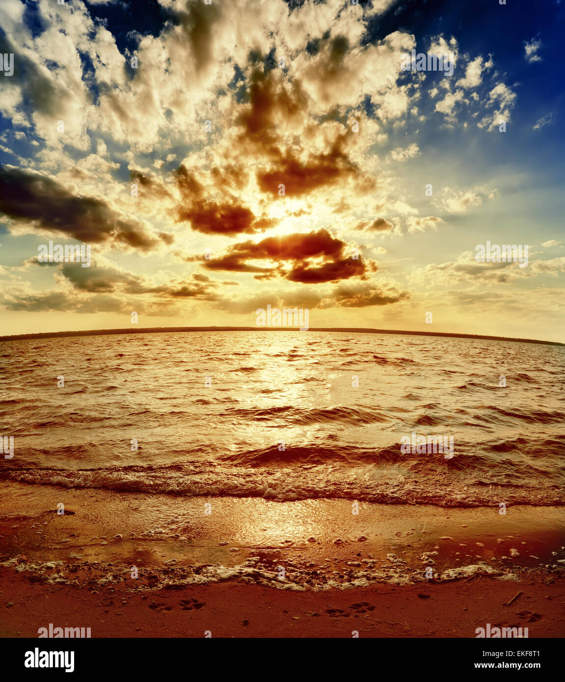 good sunset over river Stock Photo - Alamy