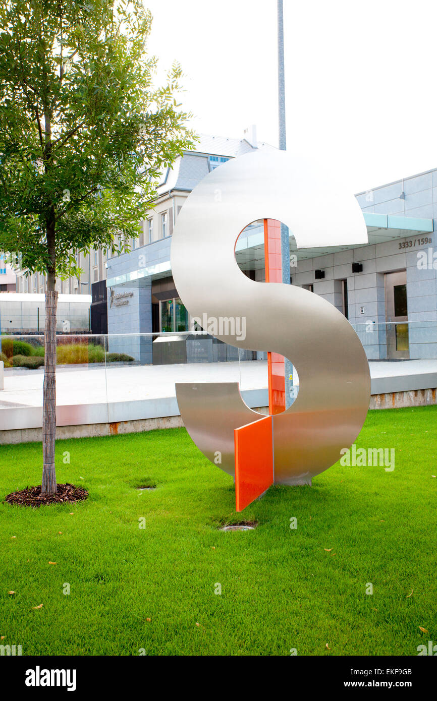 big shiny letter s Stock Photo - Alamy