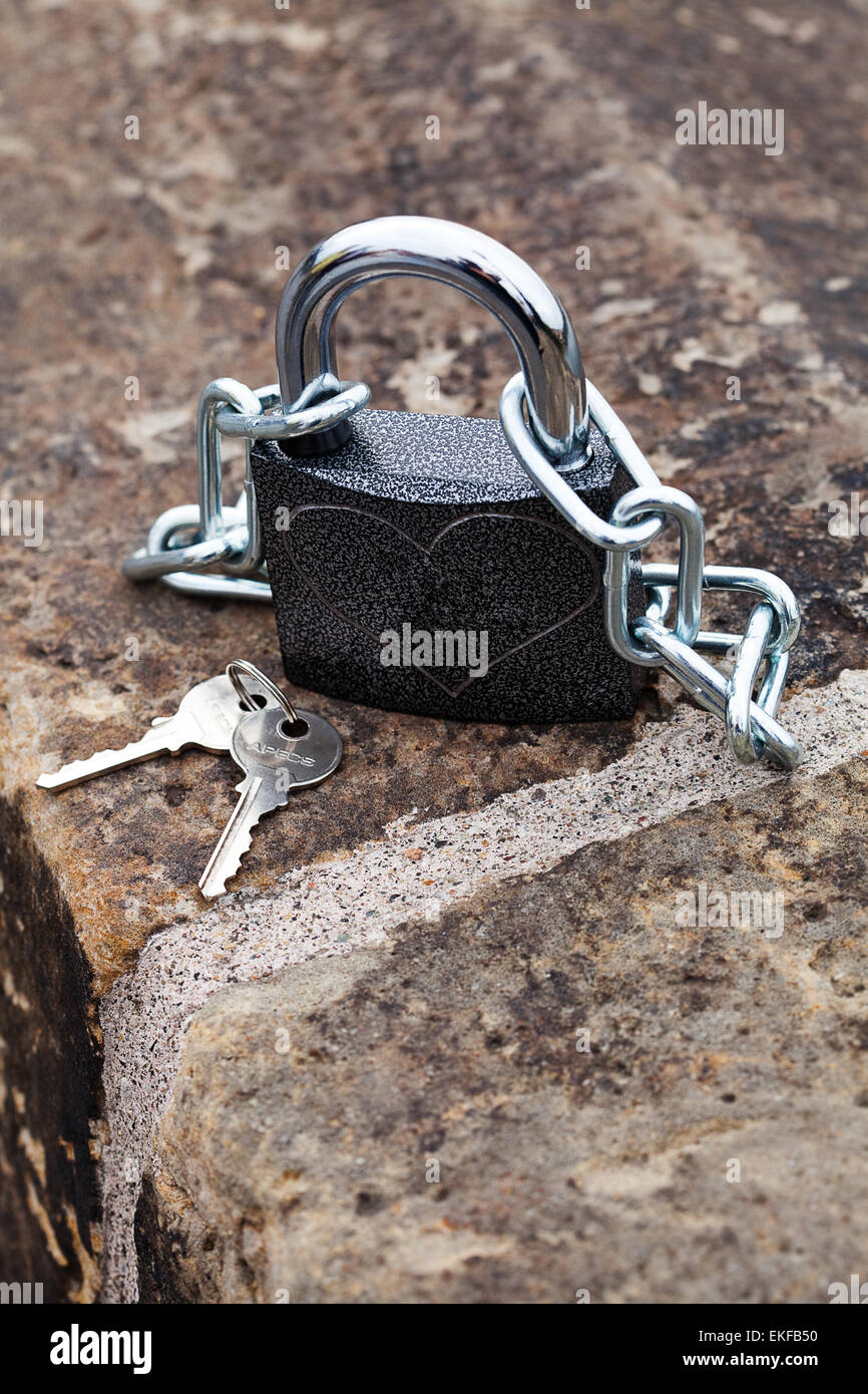 Metal parapet hi-res stock photography and images - Alamy