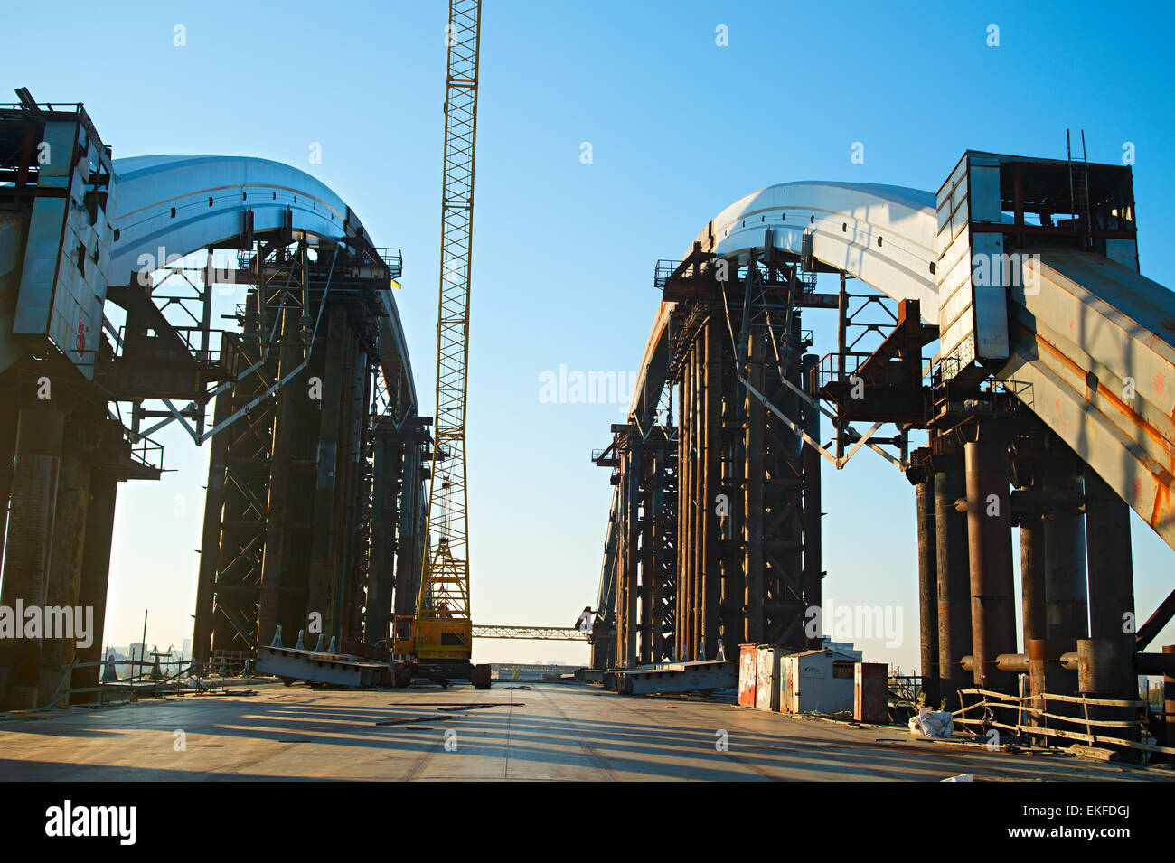Frozen construction site of a bridge in Kiev, Ukraine Stock Photo - Alamy