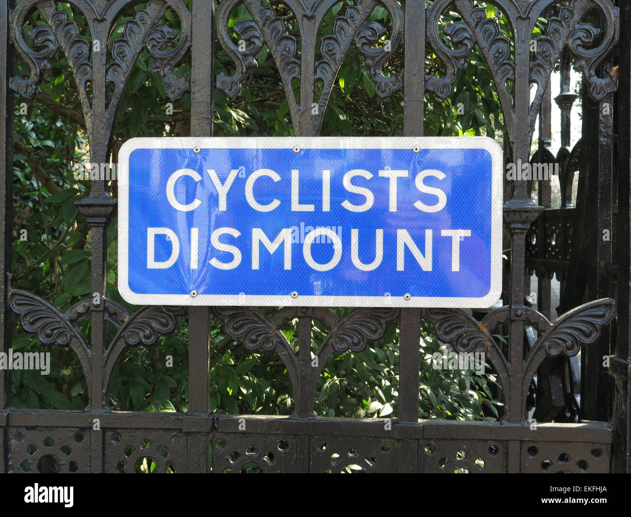 Winchester: cycling sign Stock Photo - Alamy