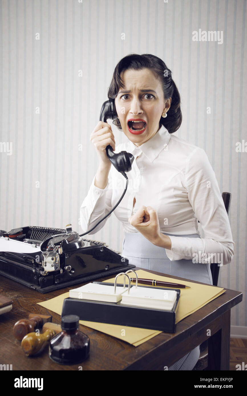 Scared woman retro hi-res stock photography and images - Alamy
