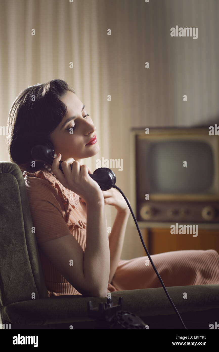 1950 woman hi-res stock photography and images - Alamy