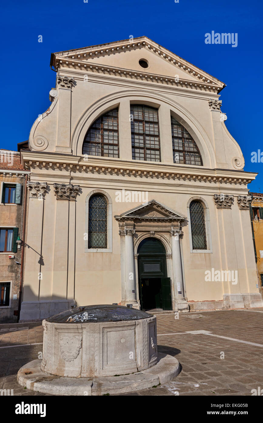 Venice is the capital of the Veneto region in Italy, the name is ...