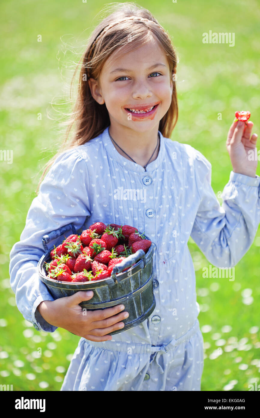Field snack hi-res stock photography and images - Alamy