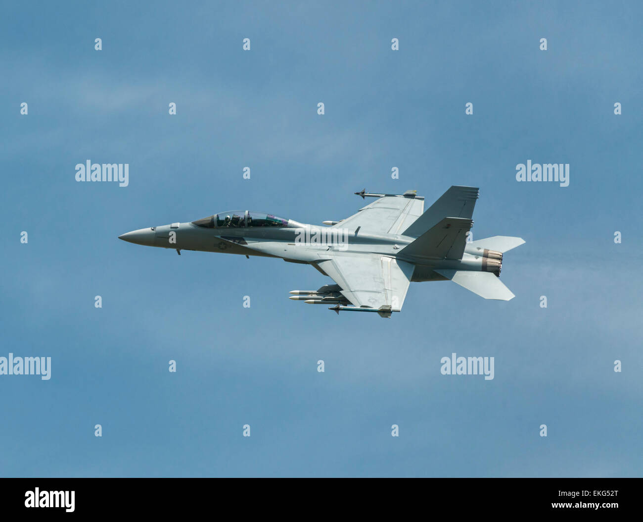 F18 fighter hi-res stock photography and images - Alamy