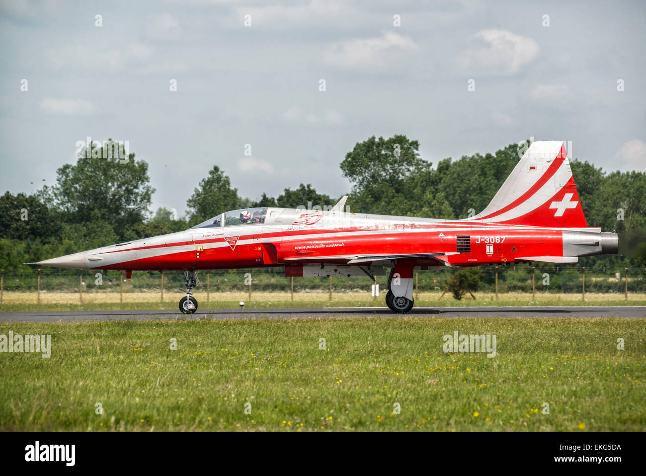 Swiss Air Force F5E Northrop Tiger of the Patrouille Suisse aerobatic ...