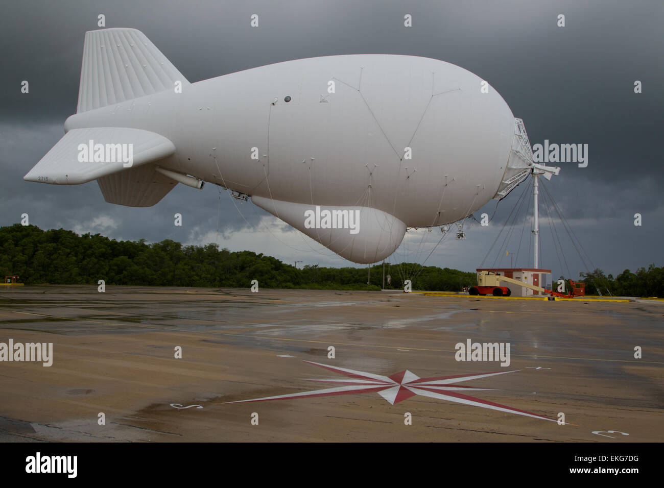 Tethered aerostat radar system hi-res stock photography and images - Alamy