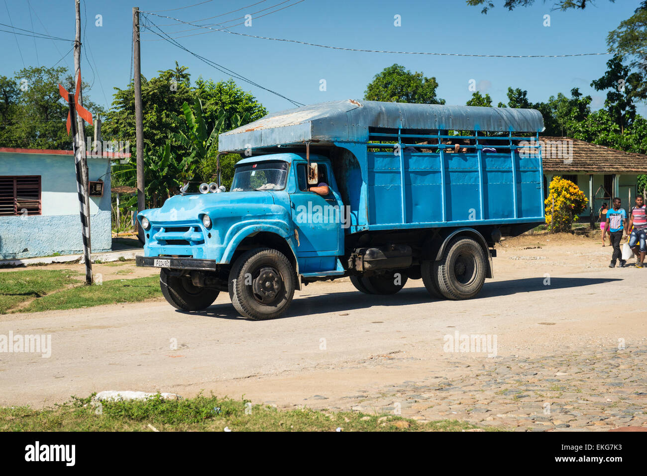 Cubans truck hi-res stock photography and images - Alamy