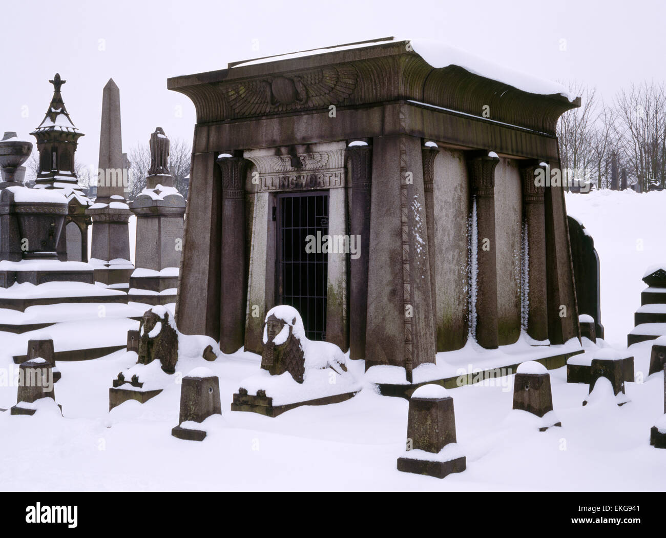 The Illingworth Egyptian style tomb, Undercliffe Cemetery, Bradford ...