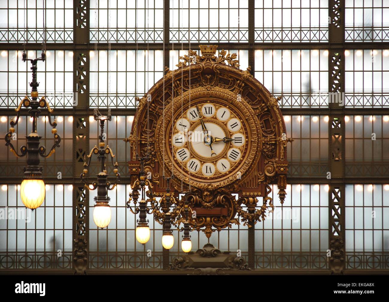 Musee d'orsay clock hi-res stock photography and images - Alamy