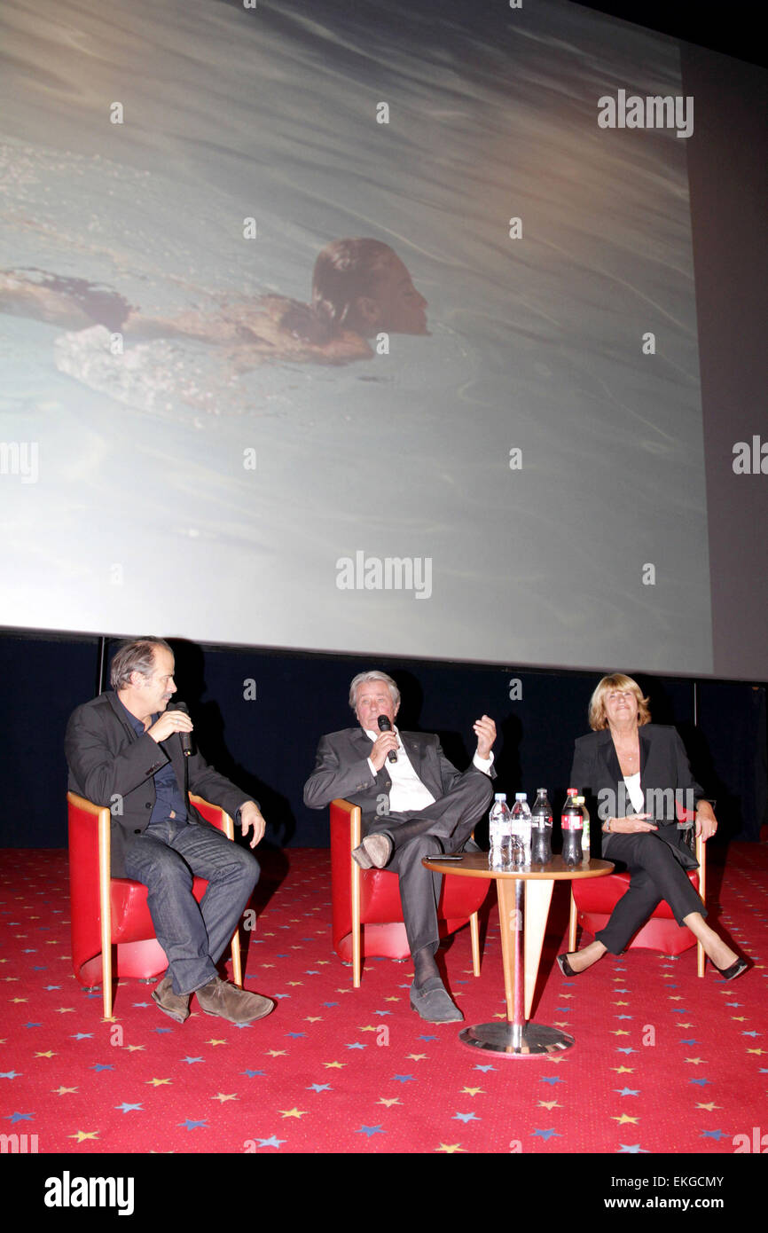 Alain Delon Piscine High Resolution Stock Photography and Images - Alamy