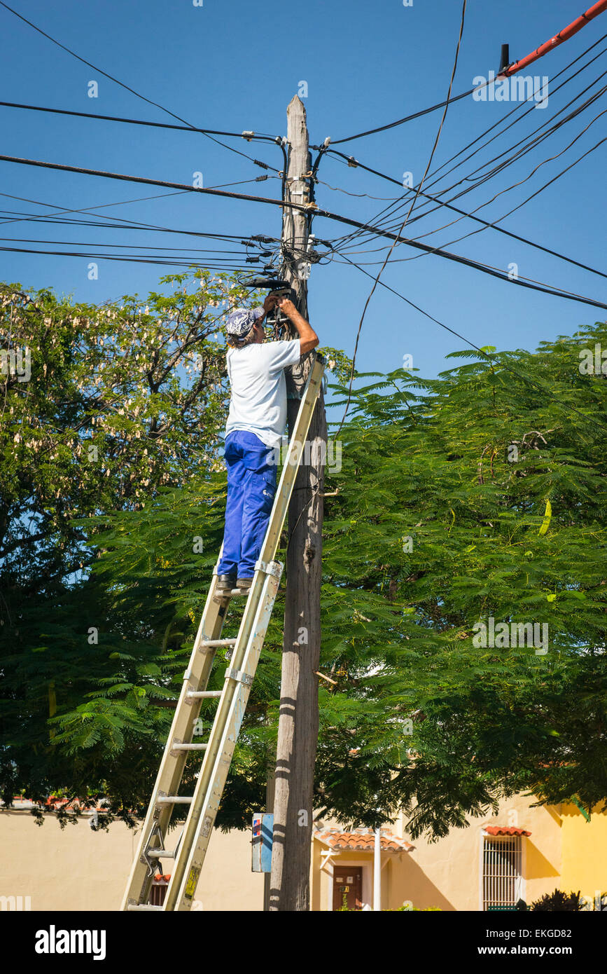 Caribbean cable wires street hi-res stock photography and images - Alamy