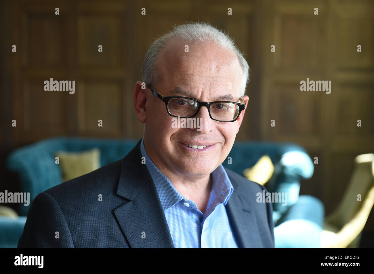 Warner bros tv distribution hi-res stock photography and images - Alamy