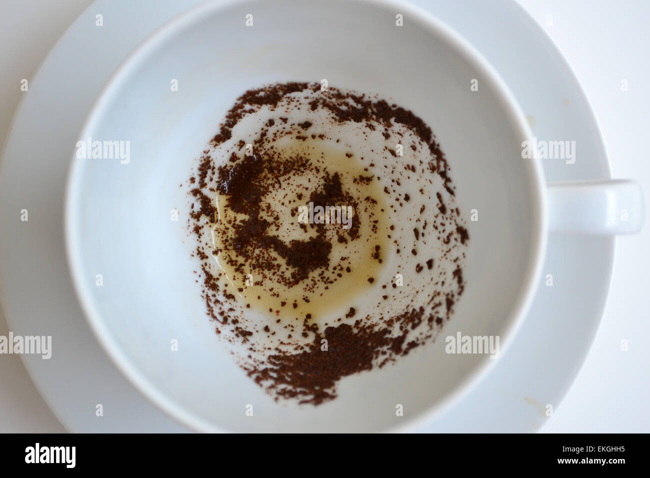 tea leaves in a cup Stock Photo - Alamy