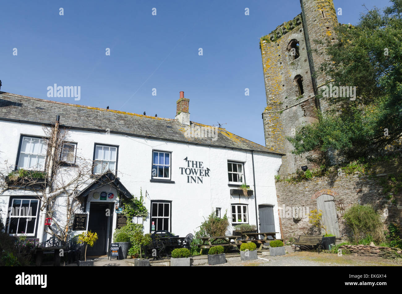 Tower inn slapton hi-res stock photography and images - Alamy