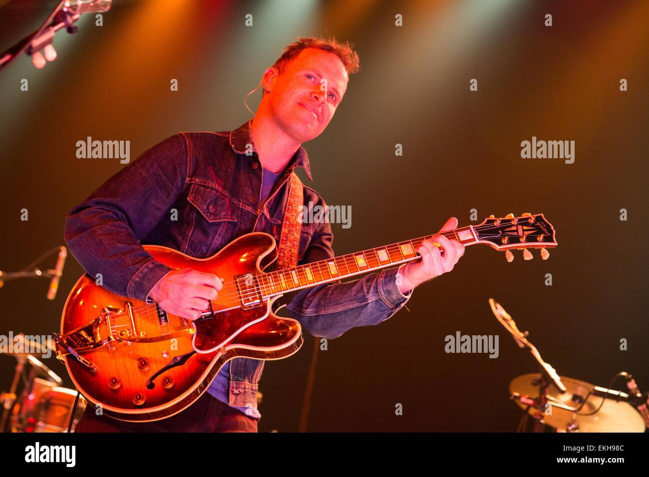 Madison, Wisconsin, USA. 8th Apr, 2015. Musician LUKE REYNOLDS of ...
