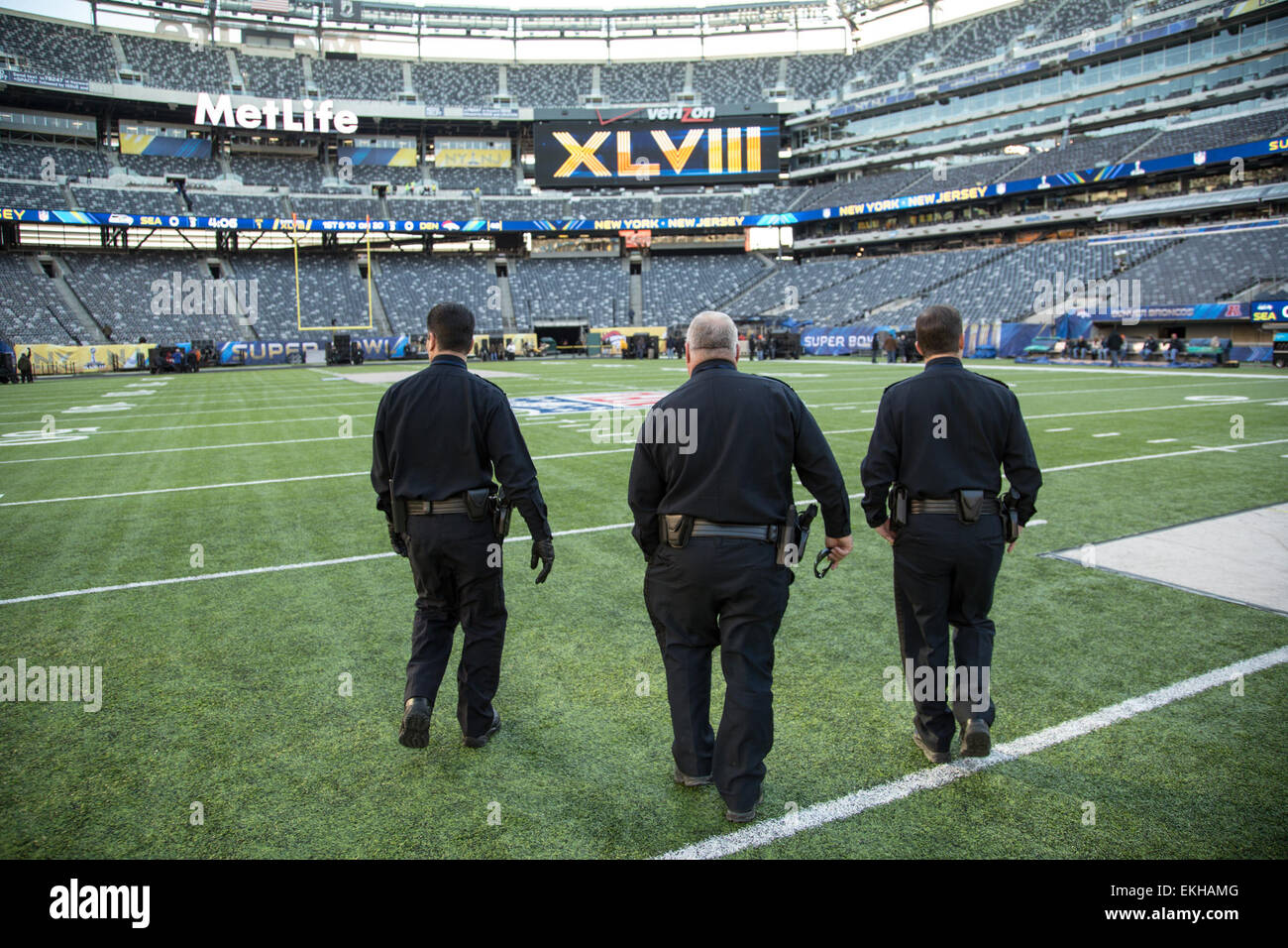013014: Director New York Field Operations Robert Perez, Assistant ...