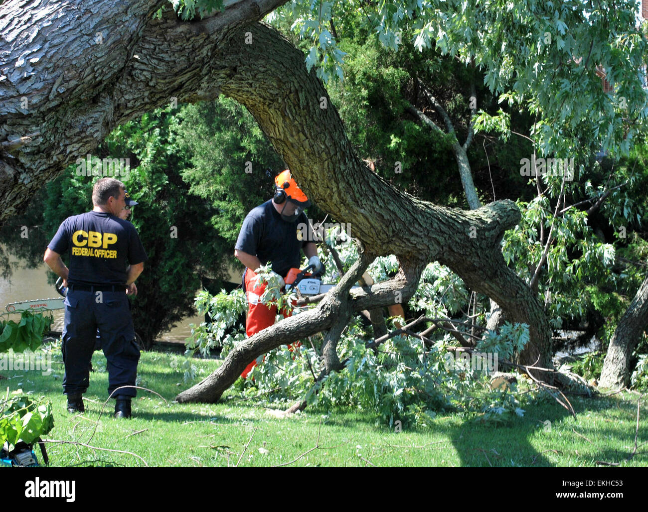 After Hurricane Irene passed, CBP officers assisted with recovery ...