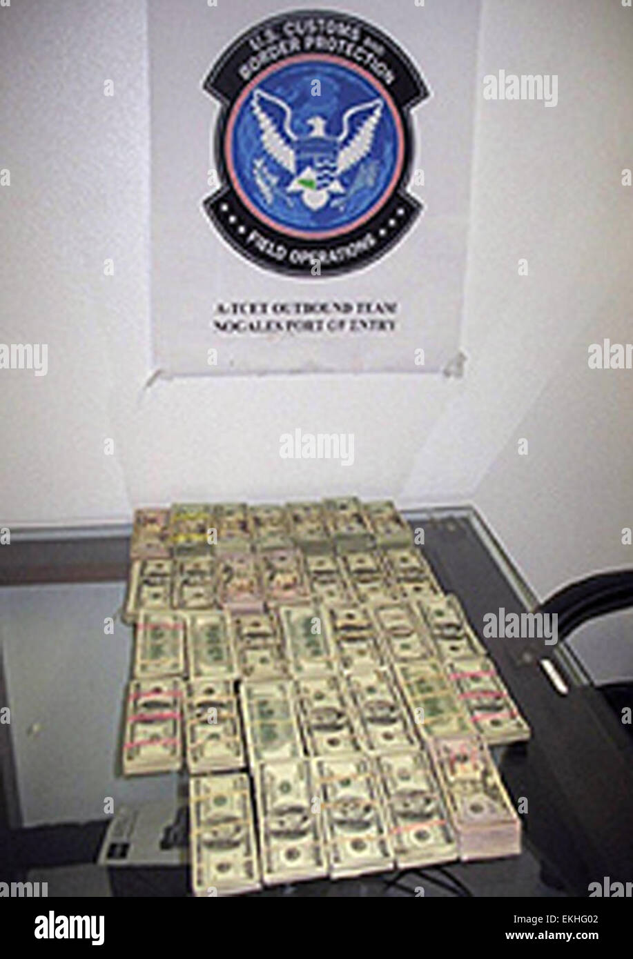 040212: Nogales, Ariz. — Customs and Border Protection officers ...