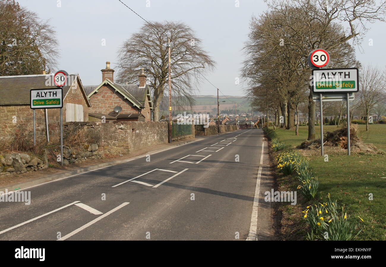 Scottish village alyth scotland hi-res stock photography and images - Alamy