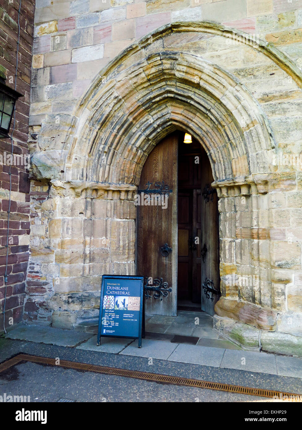 Dunblane wedding hi-res stock photography and images - Alamy
