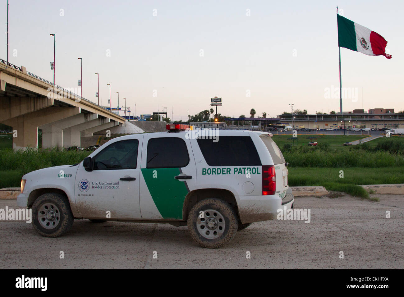 Border Patrol agents in South Texas conduct security operations along ...