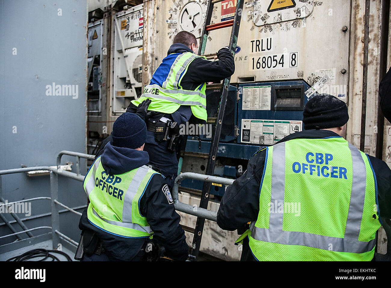 Cargo ship not aground officers hi-res stock photography and images - Alamy