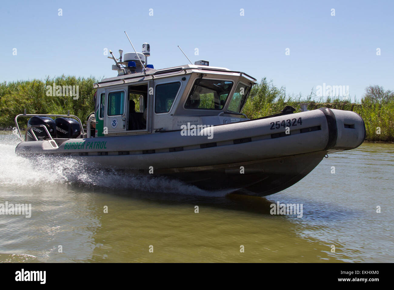 Cbp safe boat hi-res stock photography and images - Alamy