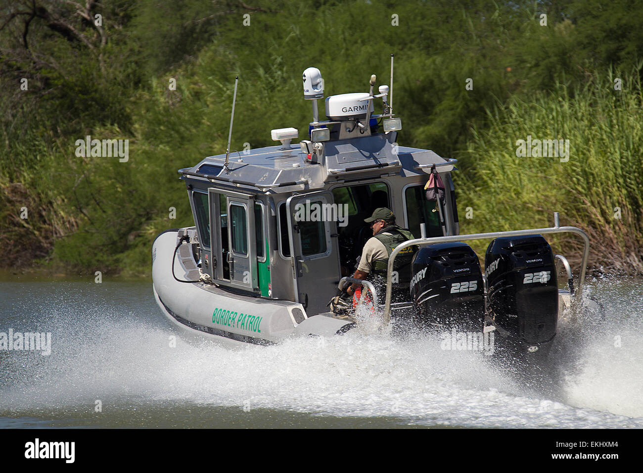 Cbp safe boat hi-res stock photography and images - Alamy