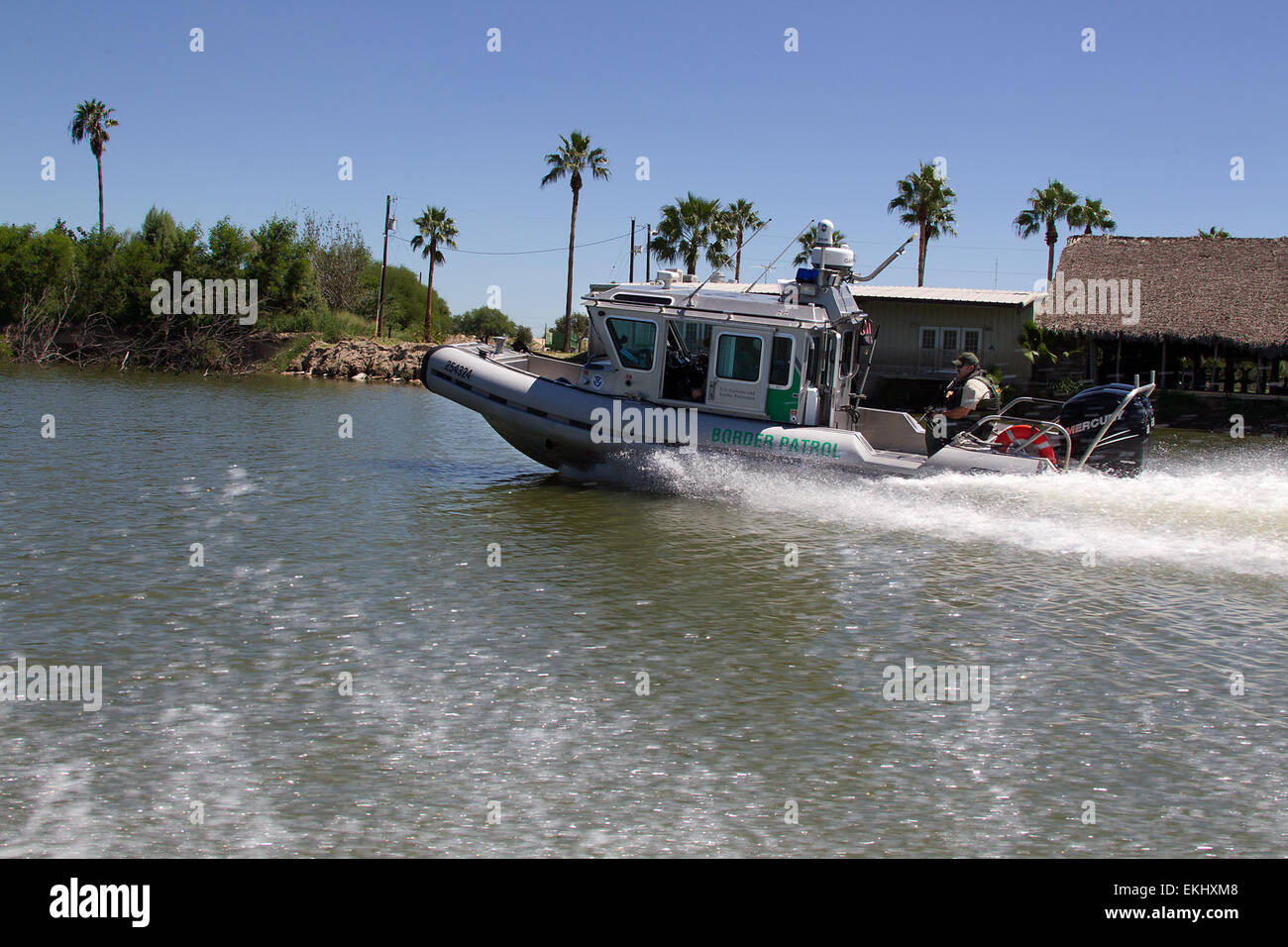 Cbp safe boat hi-res stock photography and images - Alamy