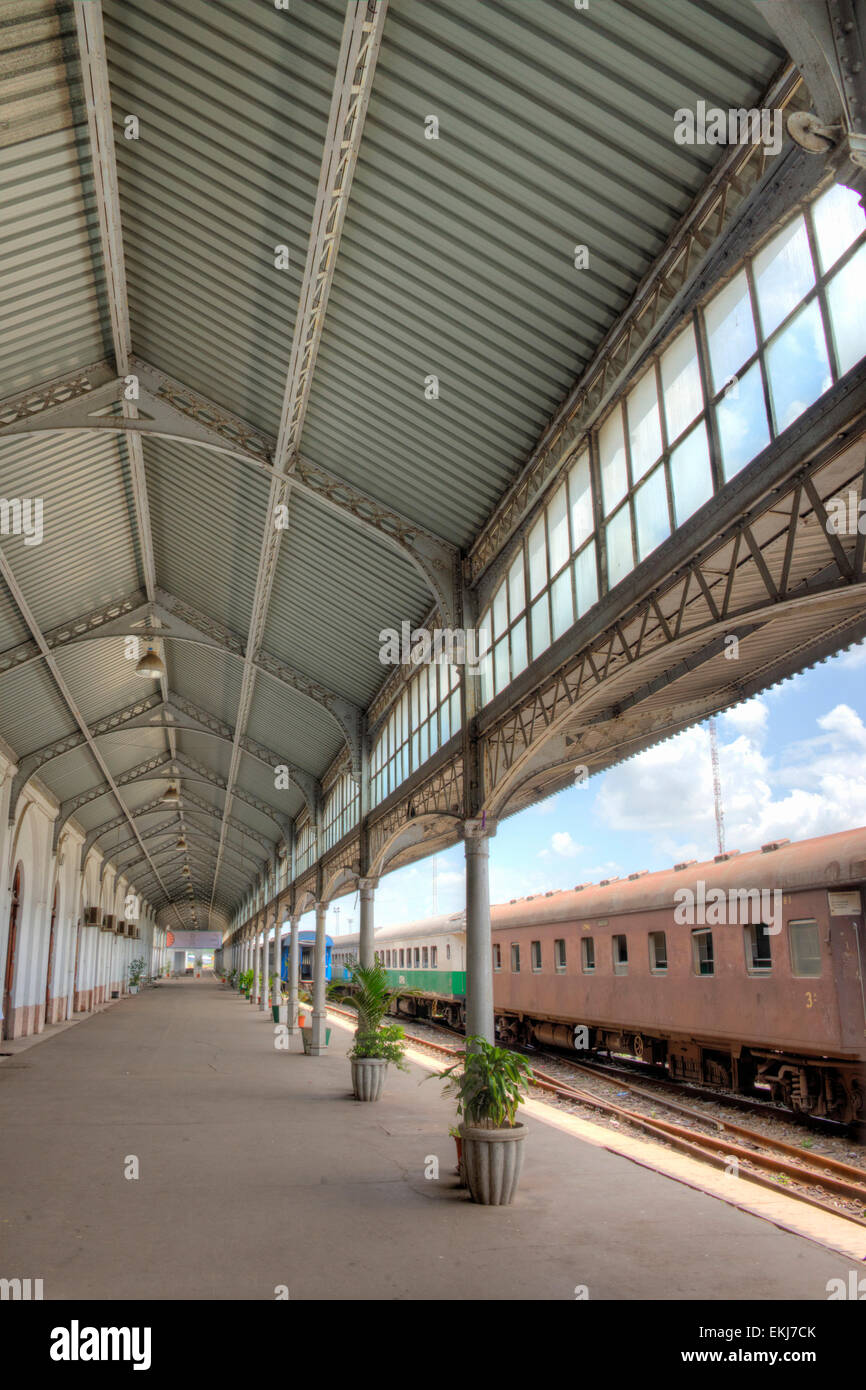 Maputo city centre hi-res stock photography and images - Alamy