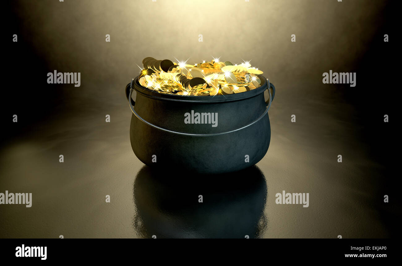 Gold treasure coins hi-res stock photography and images - Alamy