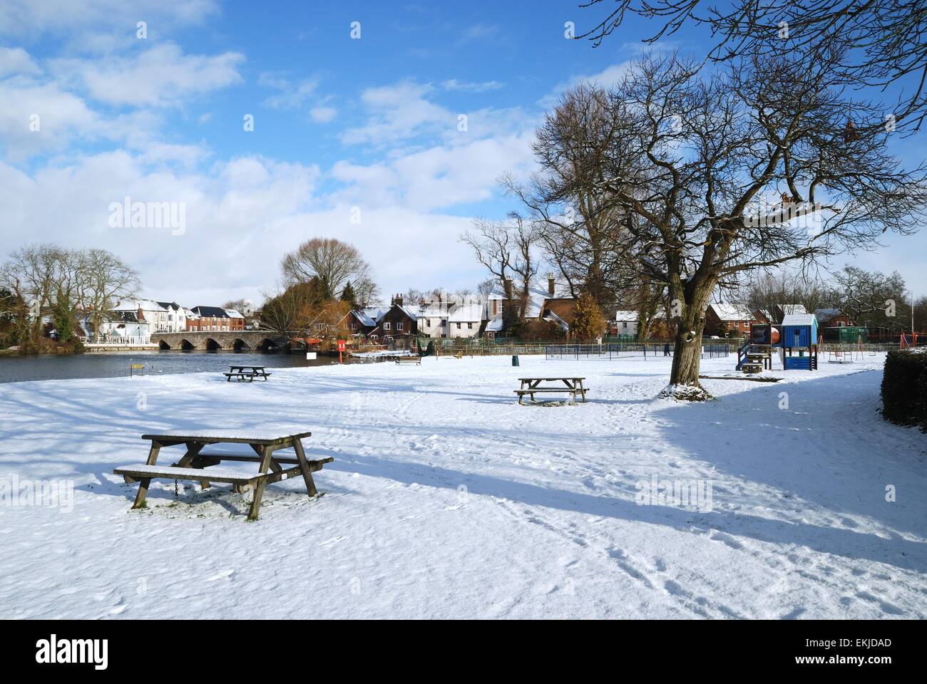Fordingbridge, New Forest, Hampshire, riverside town, park and bridge ...