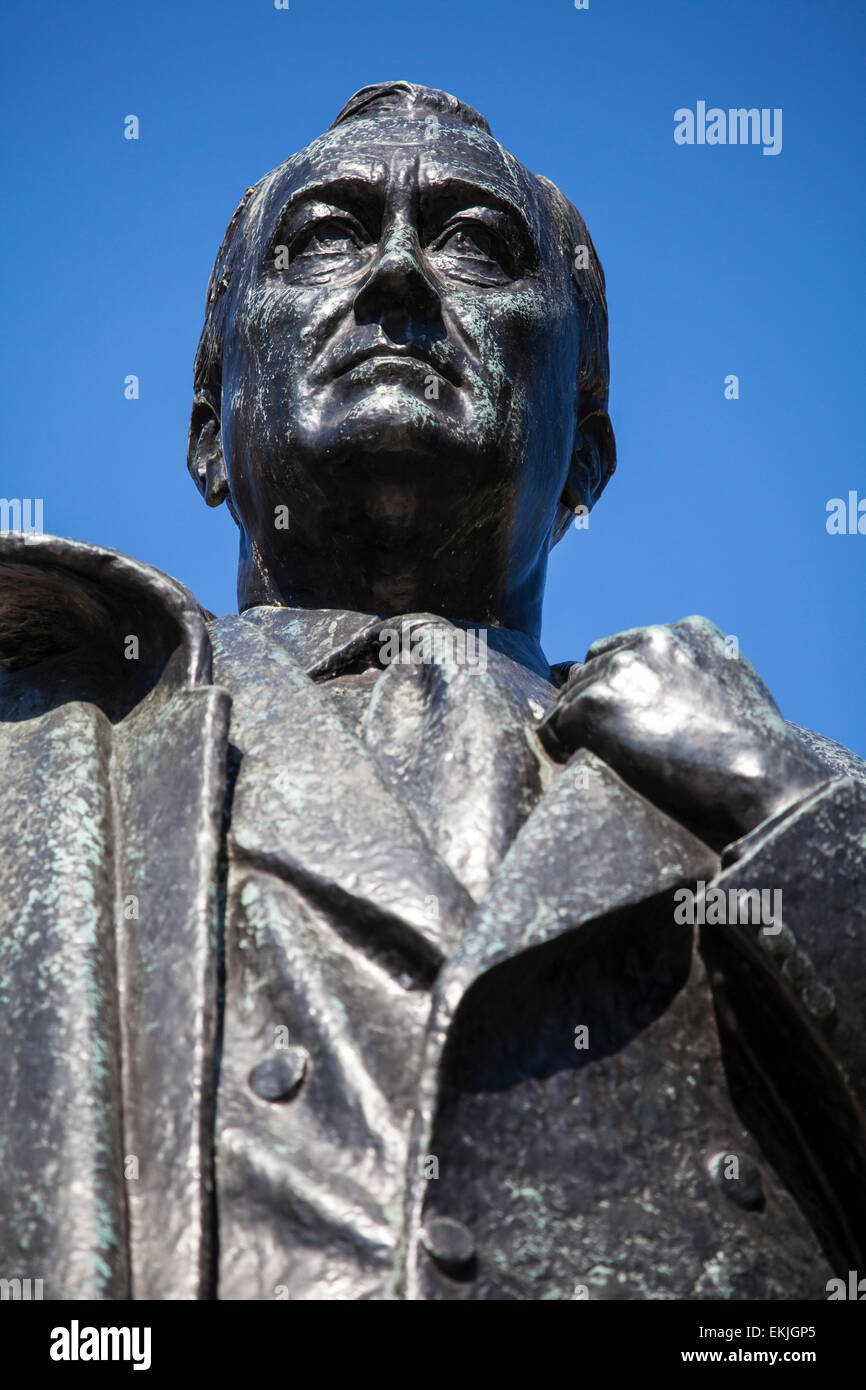 A statue of Franklin D. Roosevelt (the 32nd President of the United ...