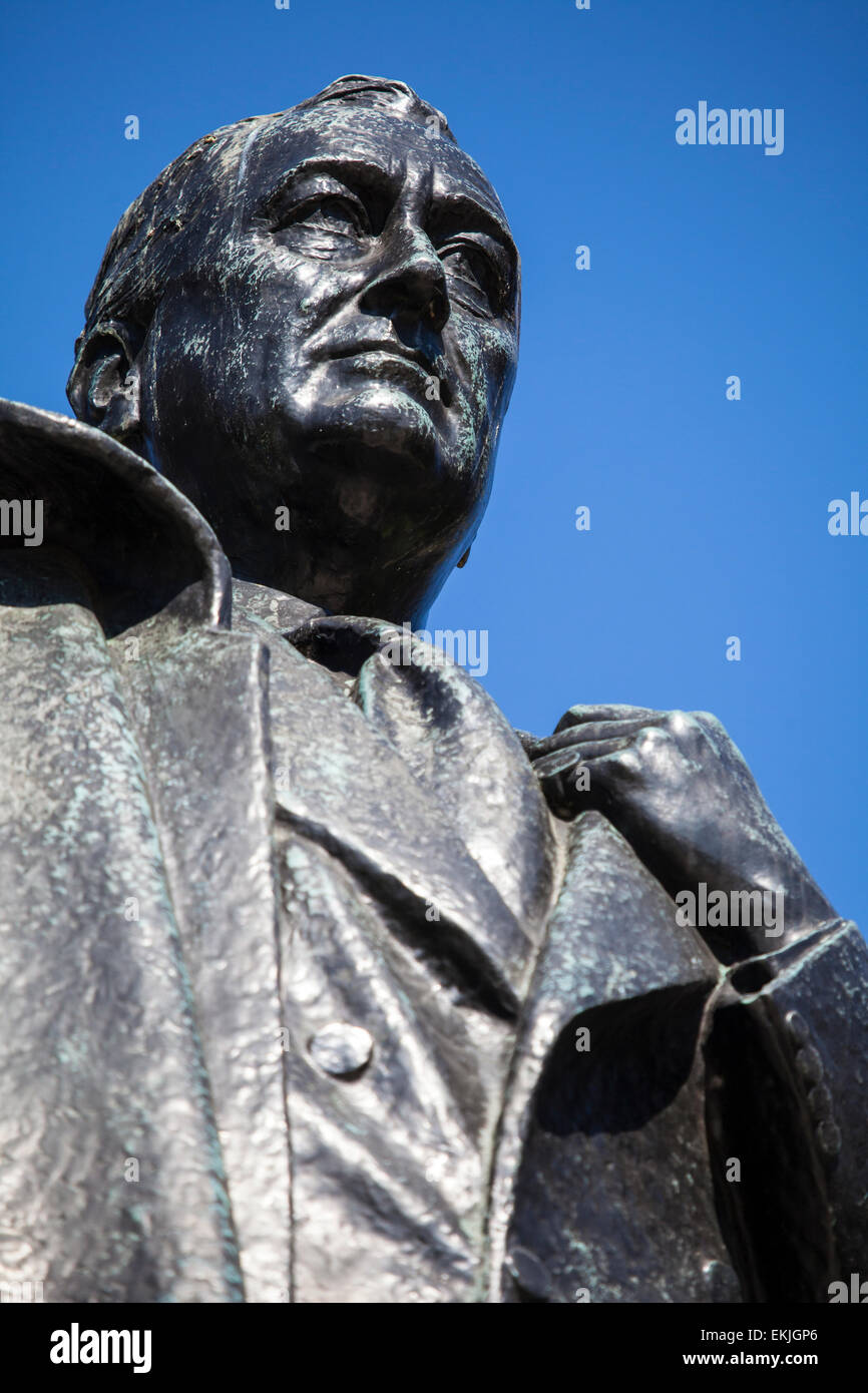 A statue of Franklin D. Roosevelt (the 32nd President of the United ...