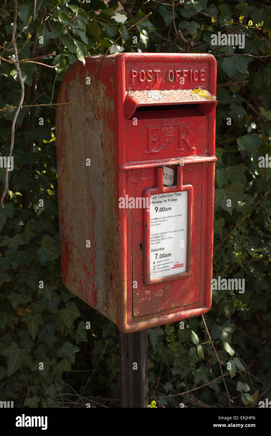Small country lane hi-res stock photography and images - Alamy