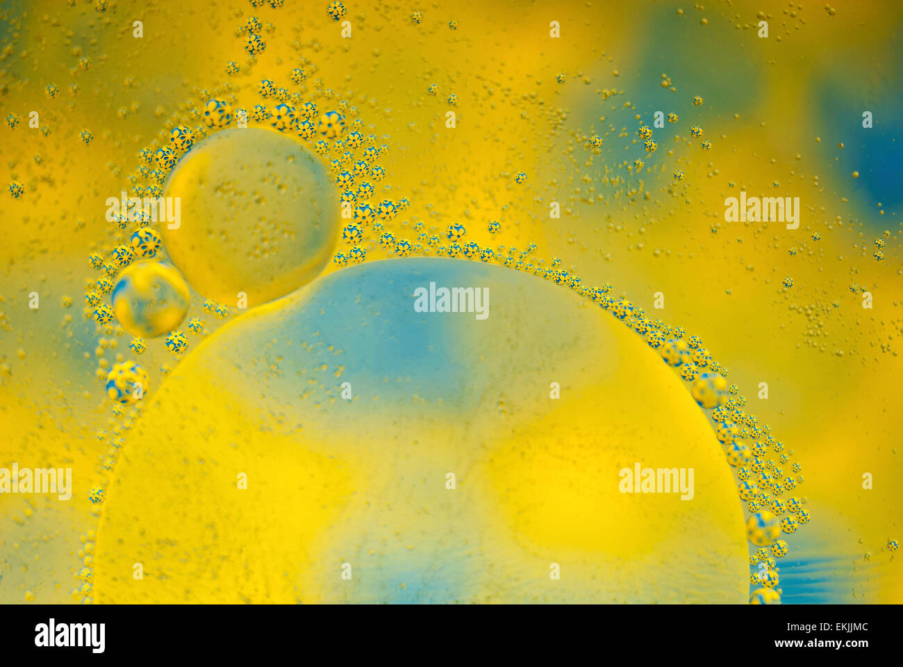 Vibrant yellow water hi-res stock photography and images - Alamy