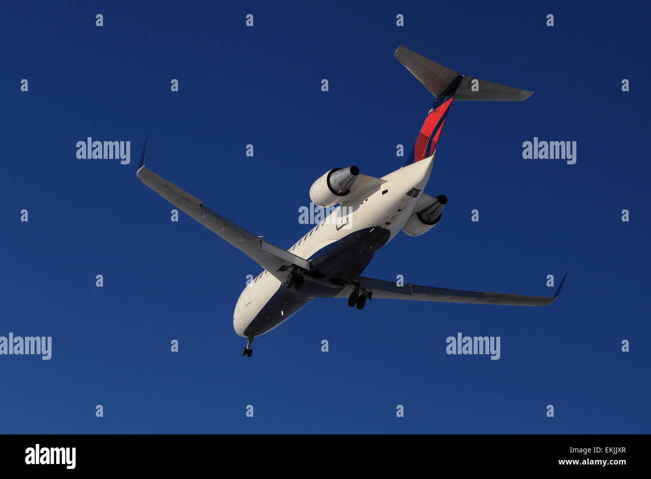 Delta connection aircraft hi-res stock photography and images - Alamy
