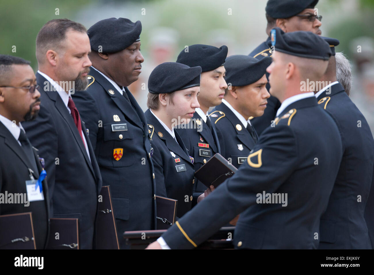 Army awards ceremony hi-res stock photography and images - Alamy