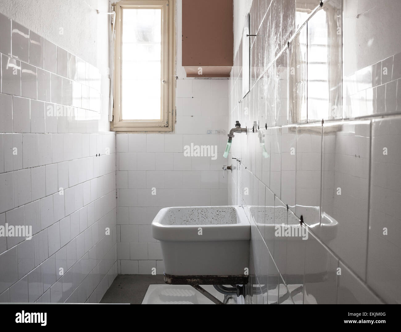 Prison cell sink hi-res stock photography and images - Alamy