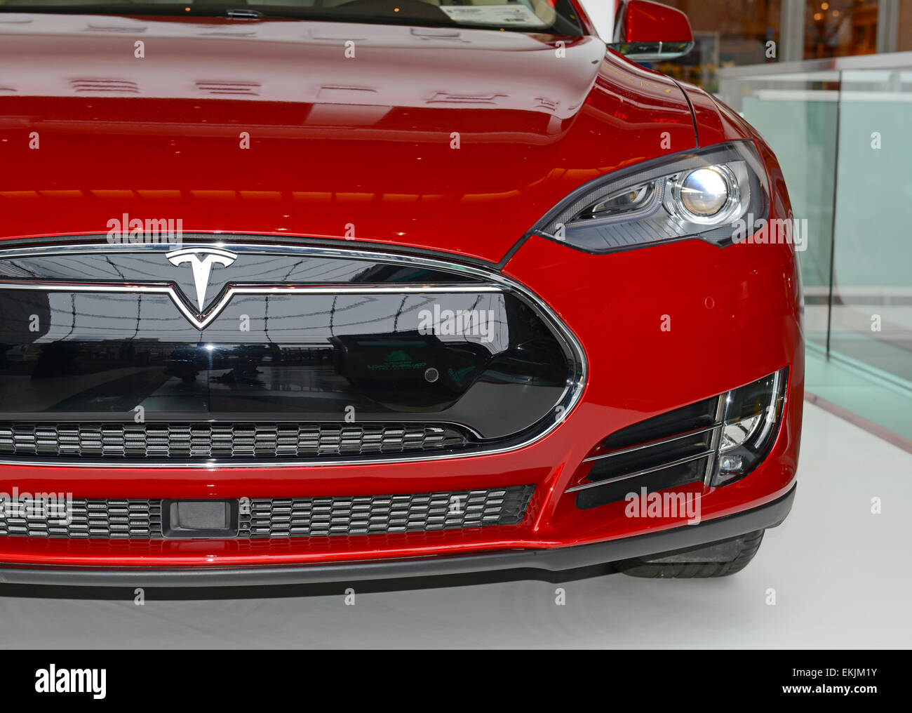 Tesla motors nyc hi-res stock photography and images - Alamy