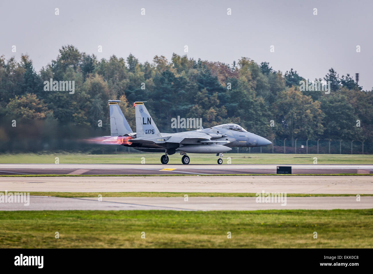 15 strike eagle from hi-res stock photography and images - Alamy