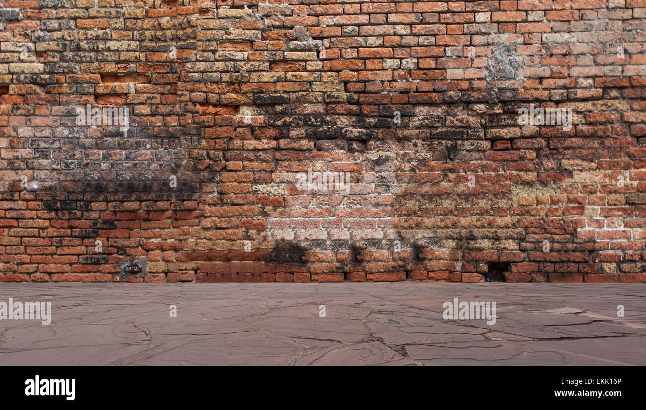 Old stone wall construction hi-res stock photography and images - Alamy